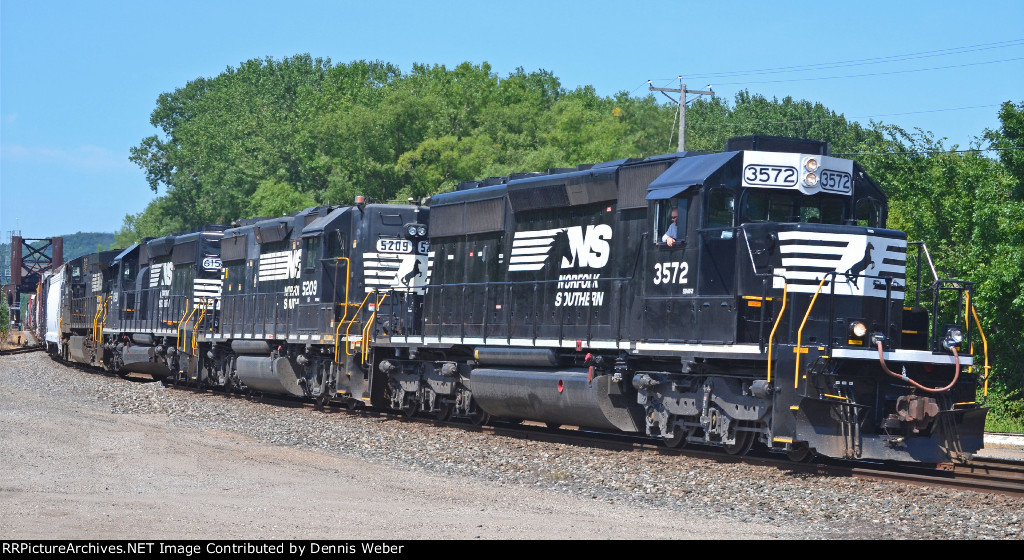 NS 3572, CP's Tomah Sub.
